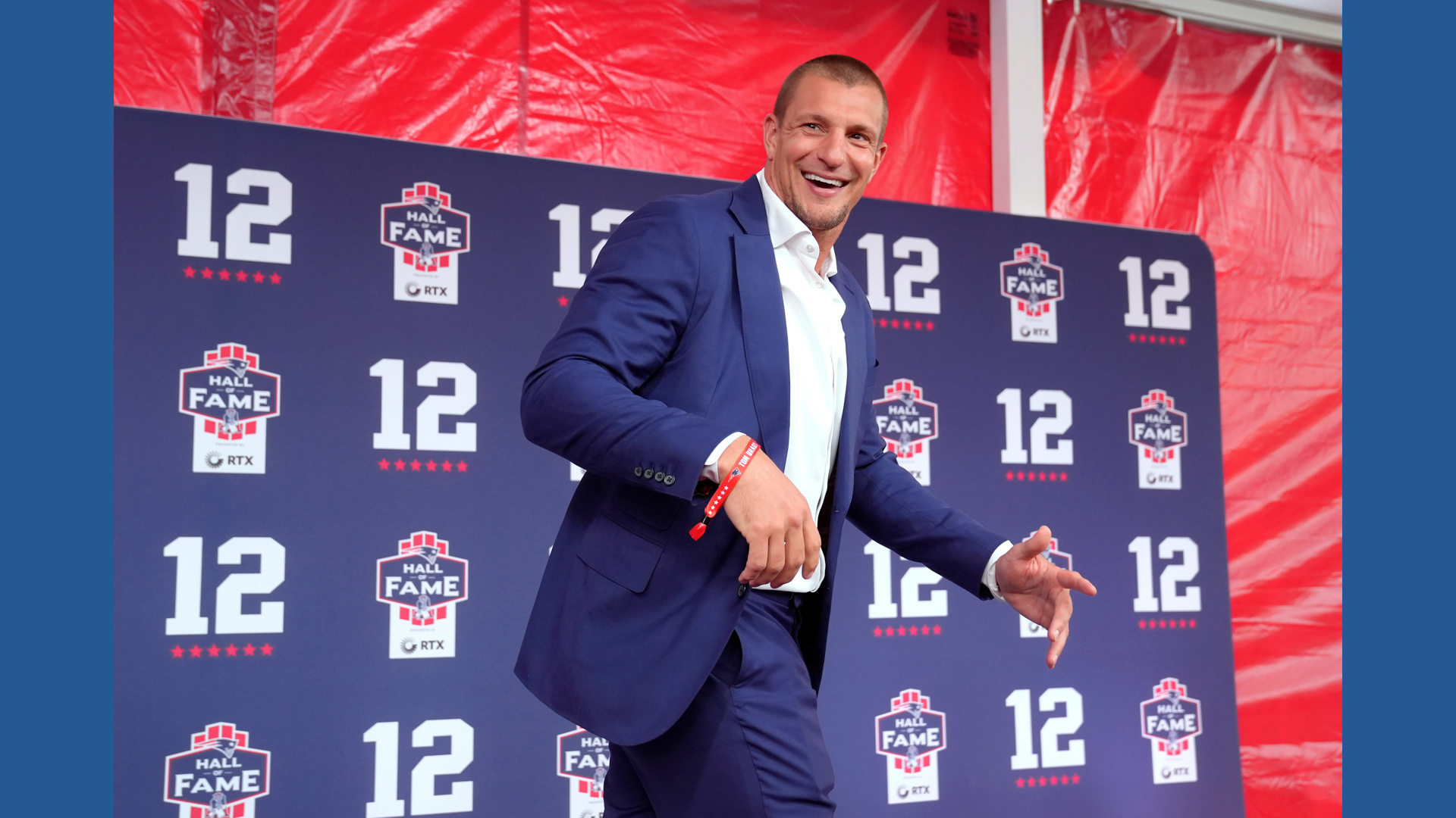 Rob Gronkowski says decision to sign 1-day contract and retire as a ...
