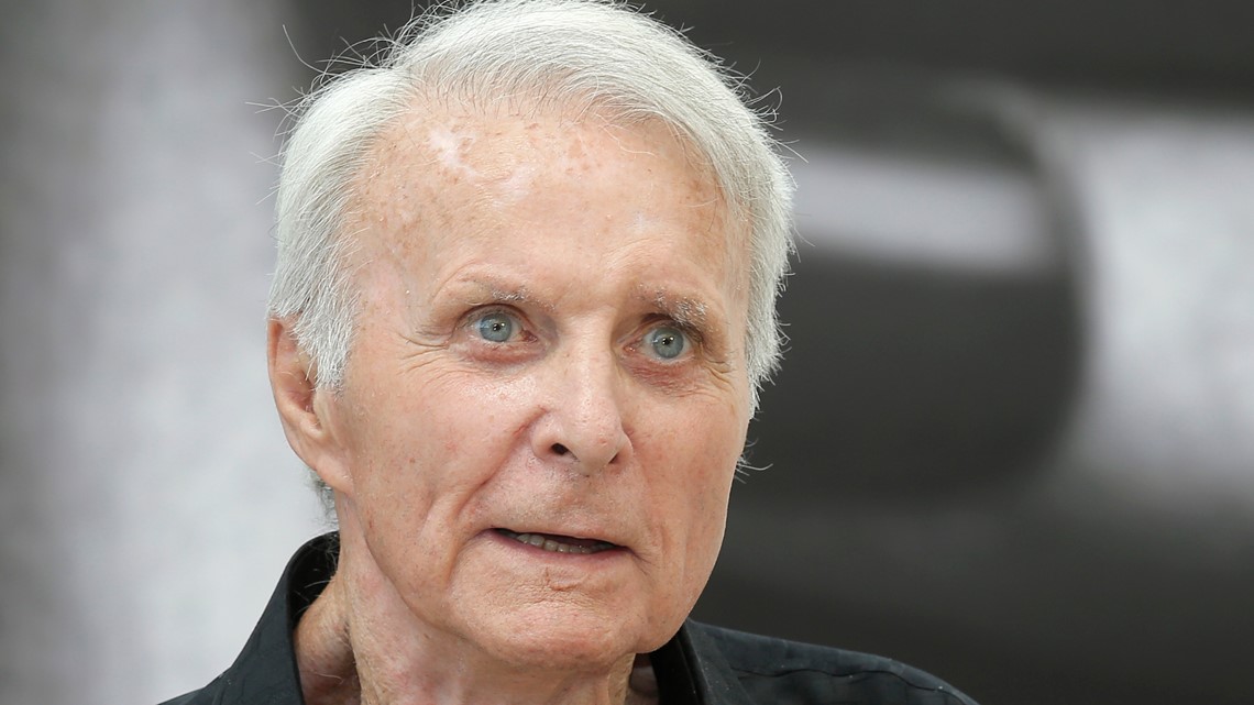 1960s 'Wild, Wild West' star Robert Conrad dies at age 84 | kvue.com