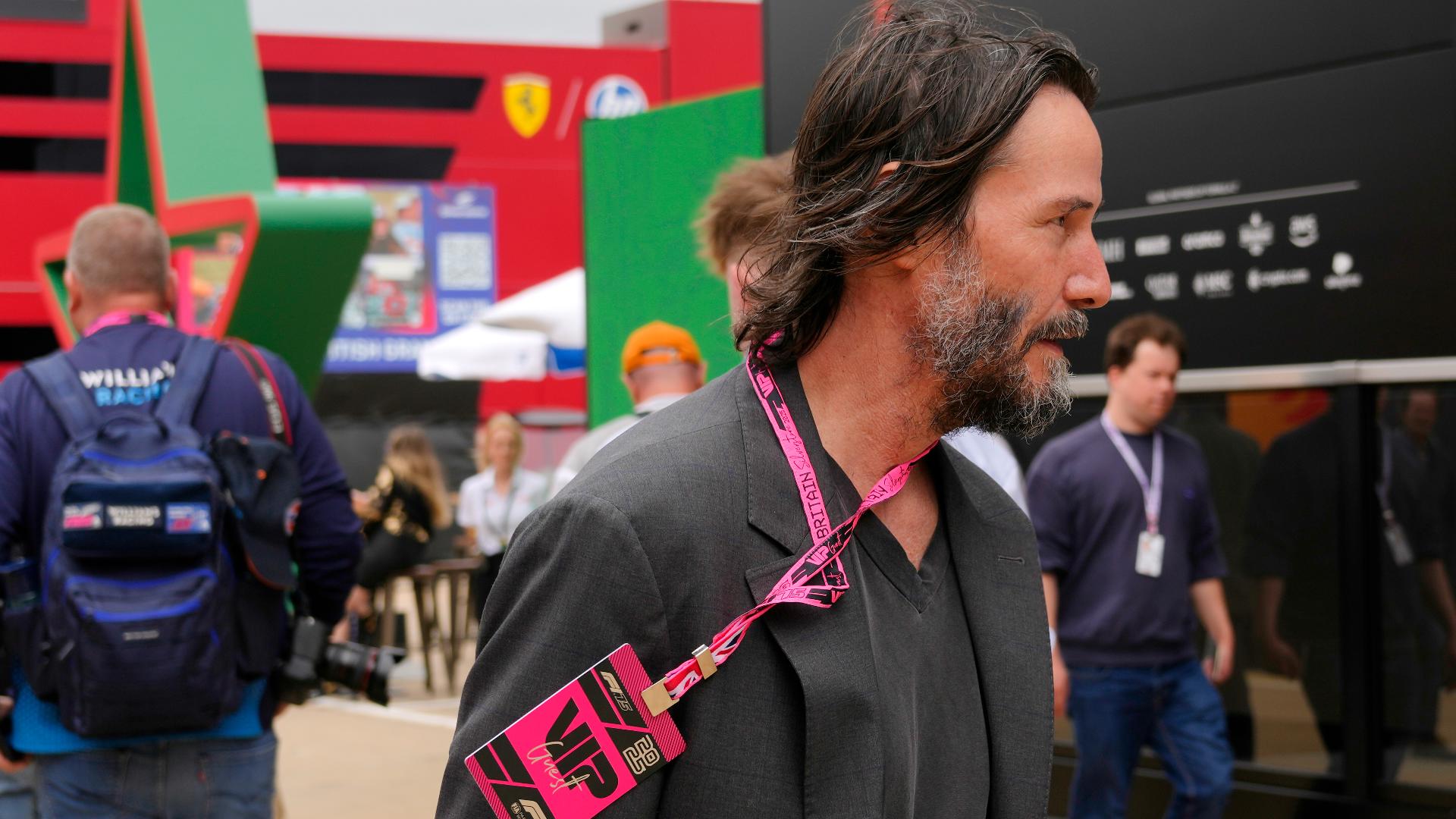 Chile returns Keanu Reeves' stolen Rolex watch to FBI | kvue.com