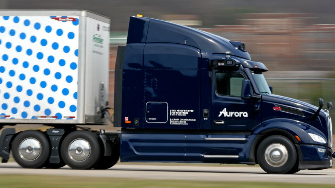 Self-driving semi-trucks will hit US roadways in late 2024 | kvue.com