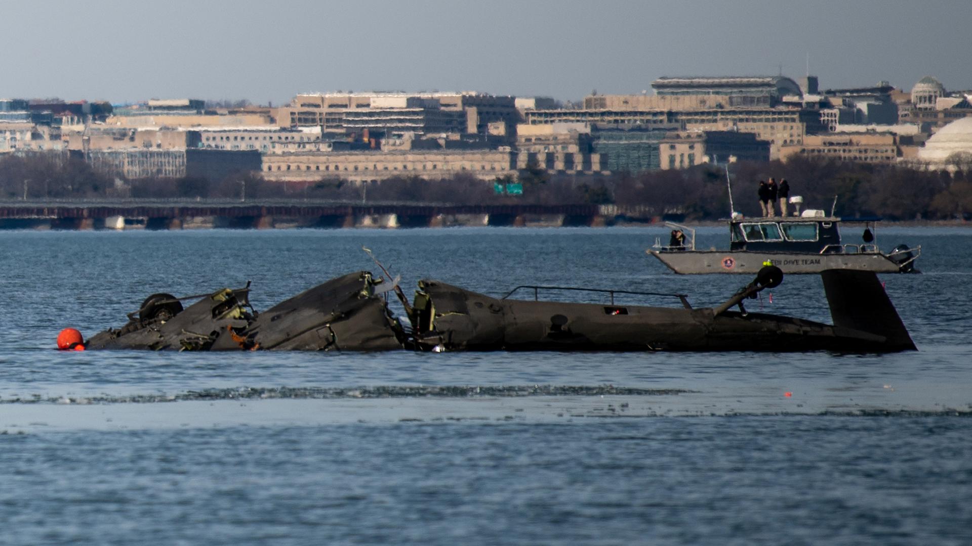 NTSB provides update on mid-air collision in Washington, DC | kvue.com