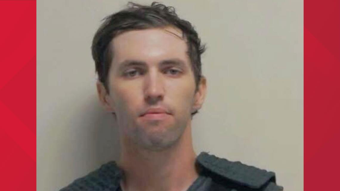 Officials identify 22-year-old suspect in Charlie Kirk assassination: Who is Tyler Robinson ...