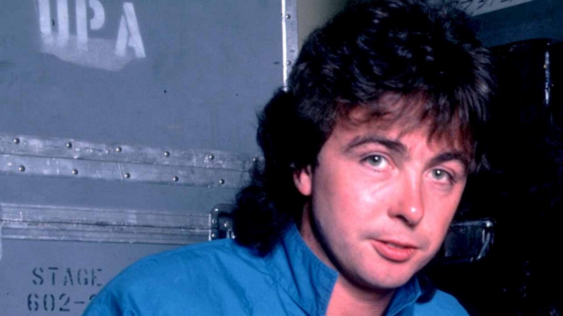 Tony Lewis, Lead Singer of The Outfield, Dead at 62 | kvue.com