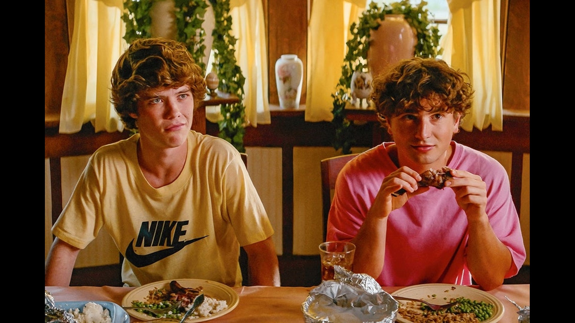 'Snack Shack' Trailer Brings Back the R-Rated Fun of the '90s Summer ...