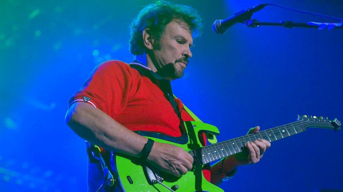 Jeff Cook, Co-Founder of Country Band Alabama, Dead at 73 | kvue.com