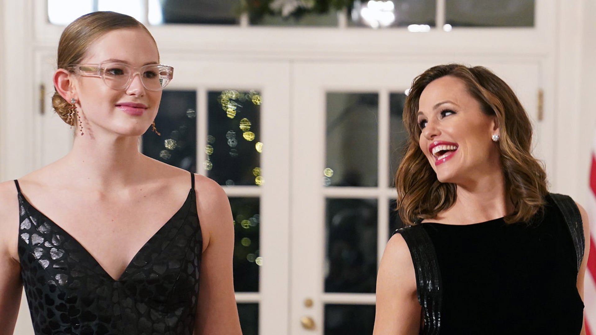 Jennifer Garner Breaks Down in Tears Over Daughter Violet Graduating ...