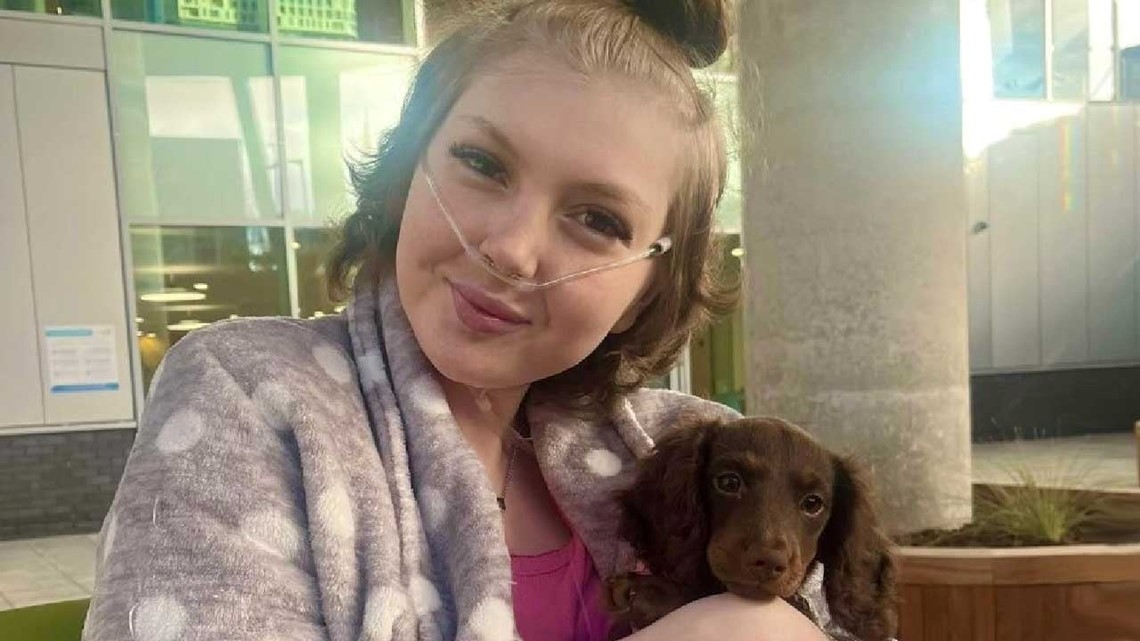 Leah Smith, TikTok Star, Dead at 22 After Bone Cancer Battle | kvue.com