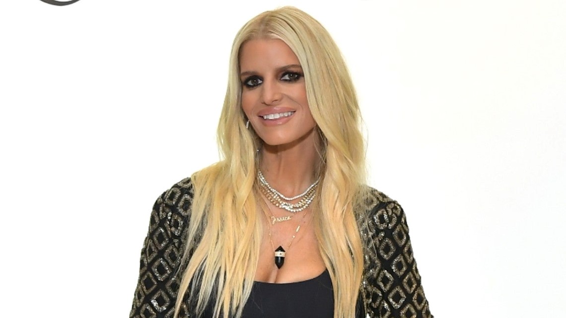 Jessica Simpson Slips Into 8th Grade Cheerleading Jacket in Nostalgic ...