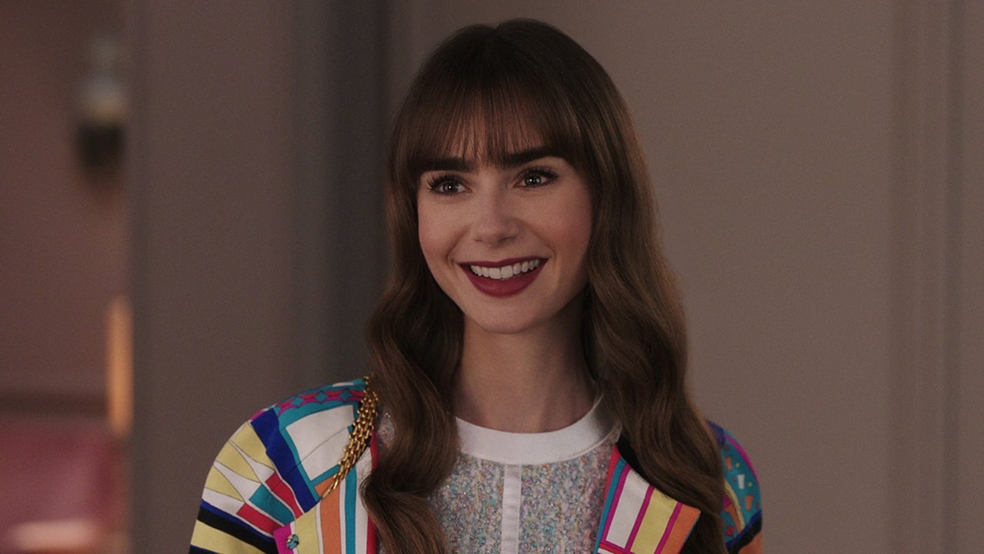 'Emily in Paris' Season 3 Trailer: Emily Struggles to Pick Sides as Her ...