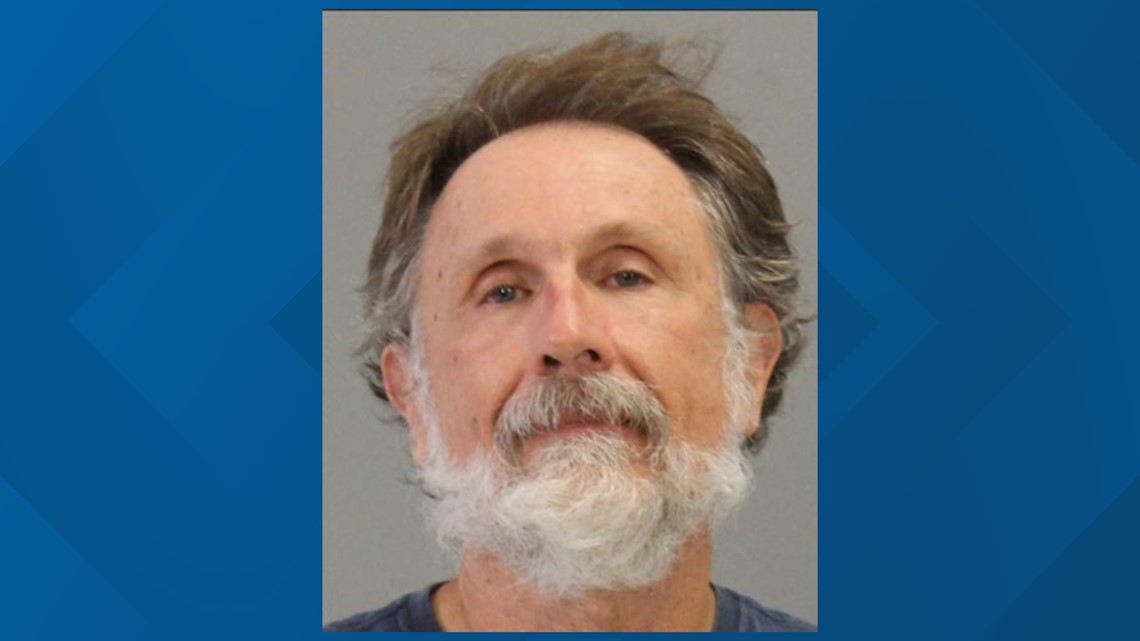 Protesters on both sides of the Texas A&M Sully statue debate | kvue.com