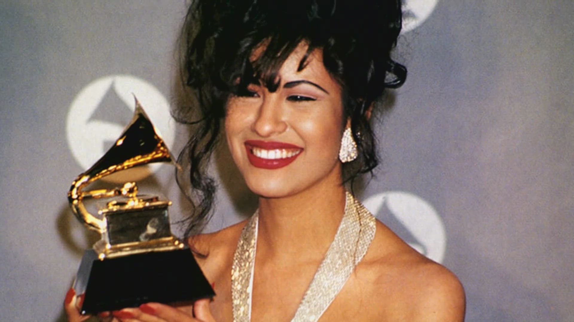 Texas State exhibit 'The Selena Effect' highlights singer's musical and ...