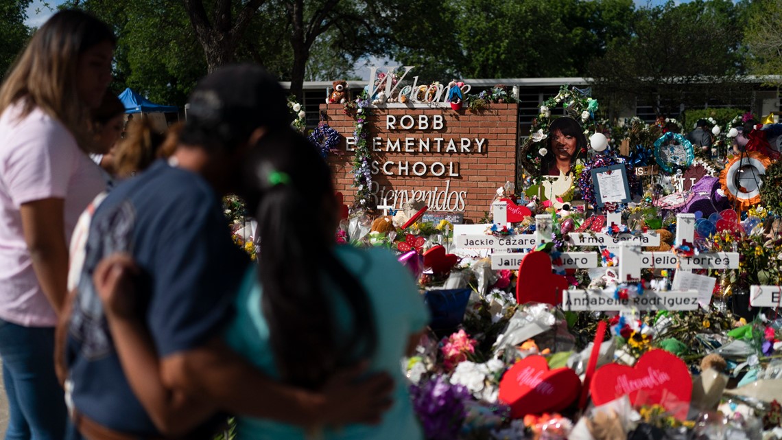 Uvalde shooting aftermath: Students head back to school | kvue.com