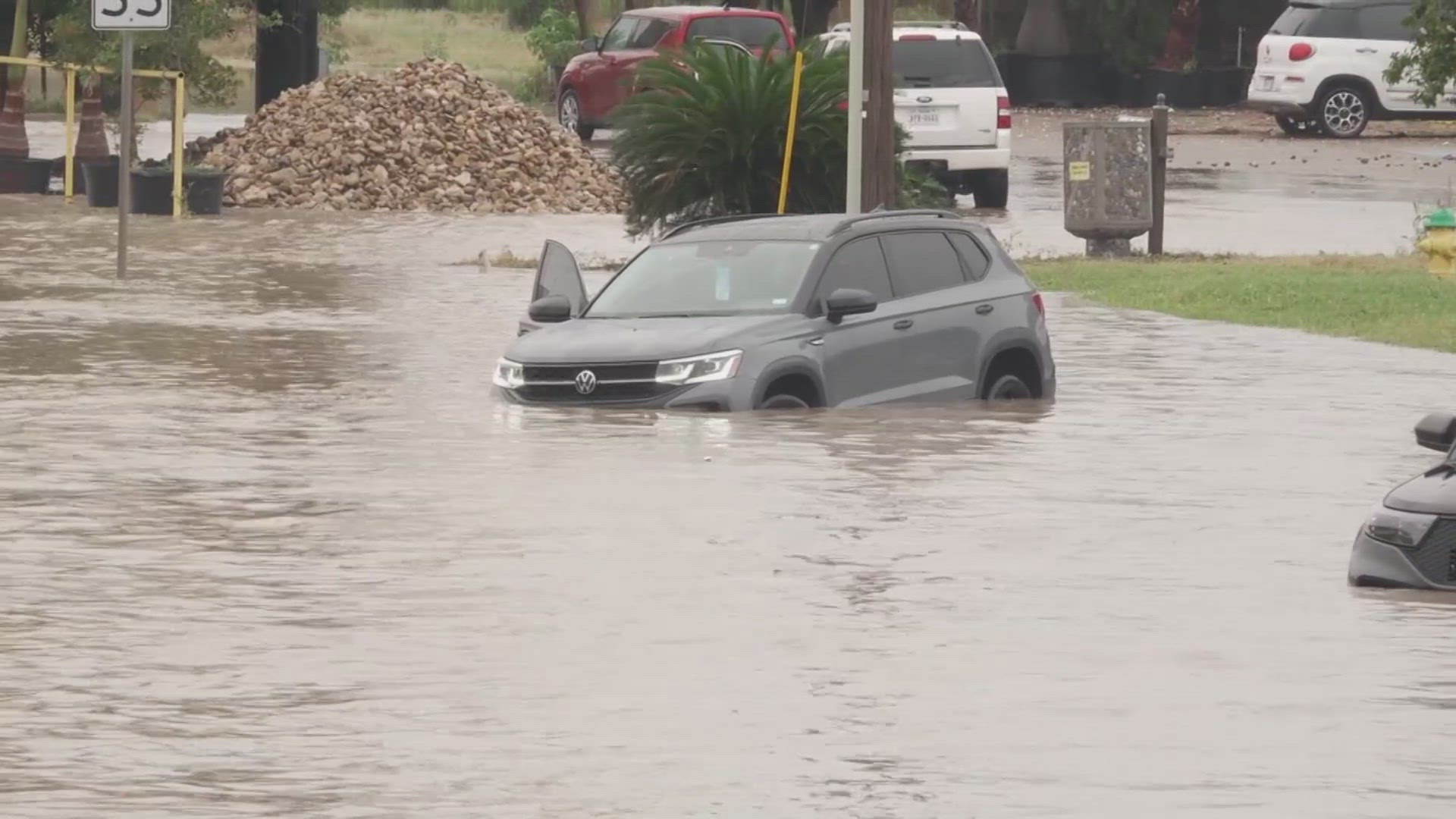Flooding in South Texas: Deadly storms overwhelm McAllen, other cities ...