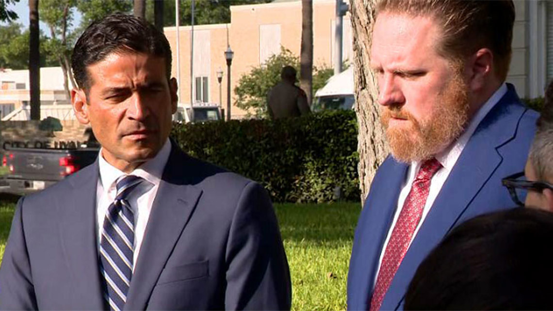 Fact check: Viral photo of caged child was actually staged as Texas ...