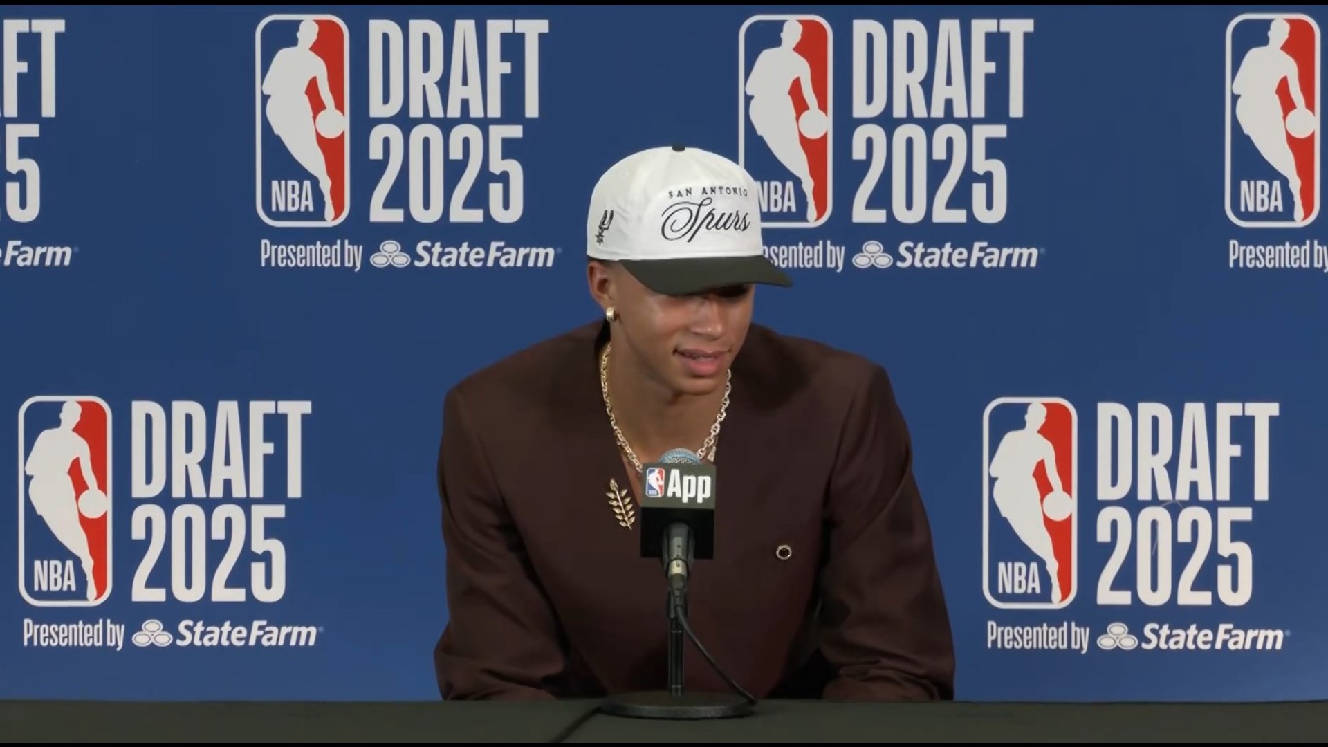 Spurs select Carter Bryant with 14th pick in 2025 NBA Draft | kvue.com