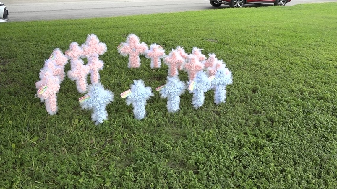 Memorial on Main Street in Uvalde honors shooting victims | kvue.com