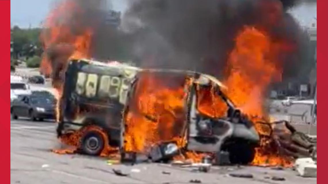 1 dead after devastating crash in San Antonio ends in flames | kvue.com