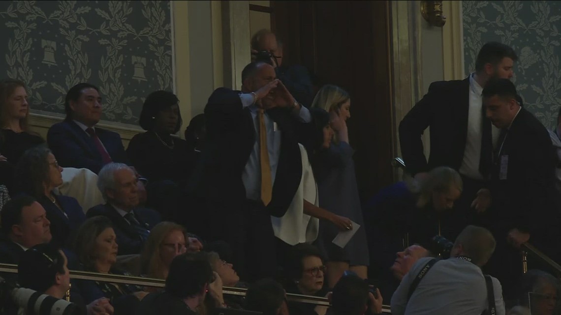 Man who disrupted State of Union is father of Camp Pendleton Marine ...