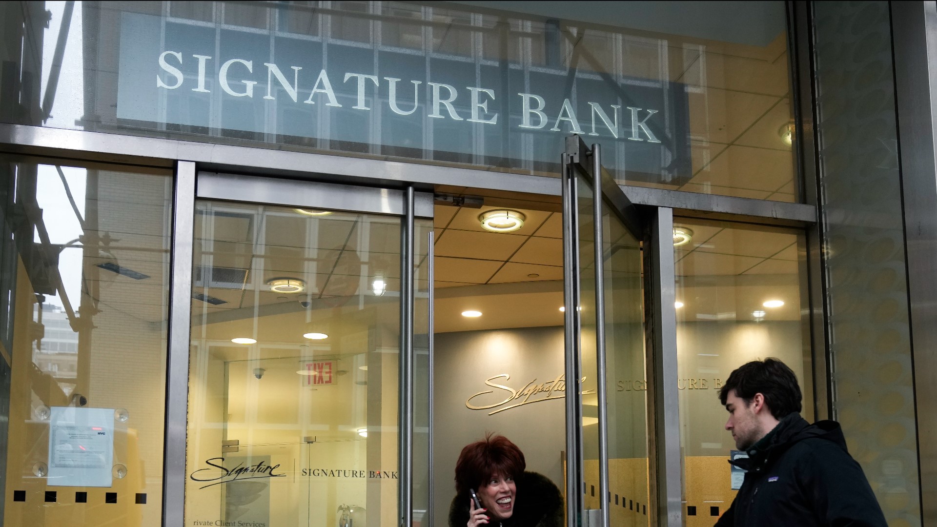 Should I be worried about my bank? | Signature Bank fallout | kvue.com