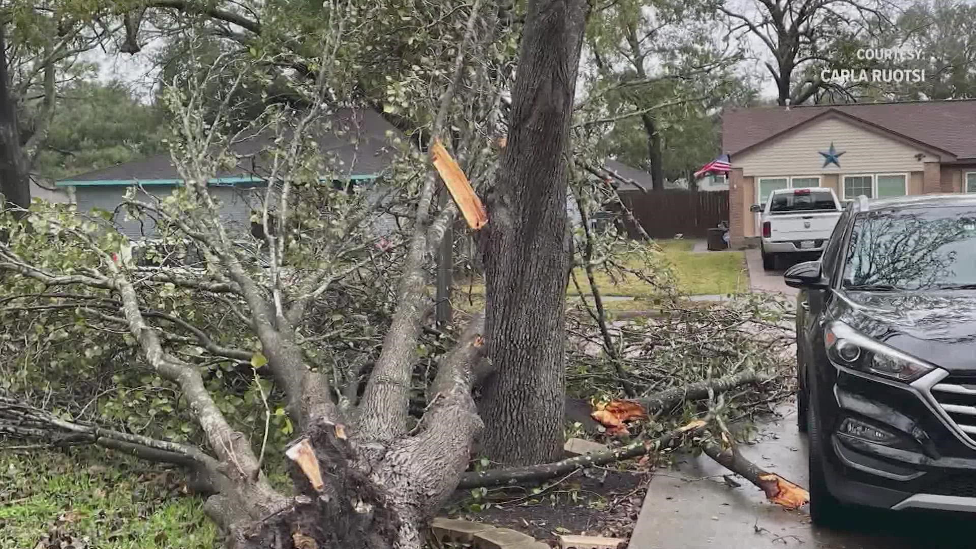 Houston weather: Suspected tornado destroys buildings in Humble | kvue.com