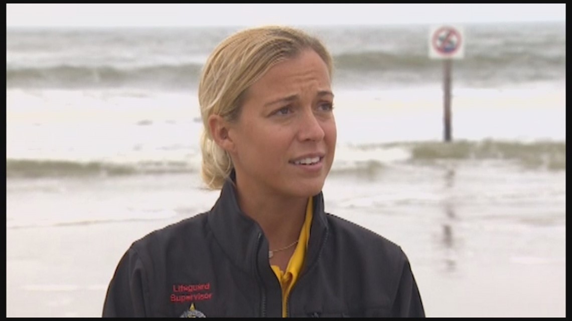 Galveston lifeguard hailed hero after rescue of 5 | kvue.com
