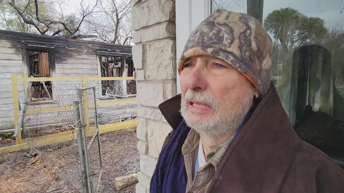 Houston veteran loses home of nearly 40 years in house fire | kvue.com