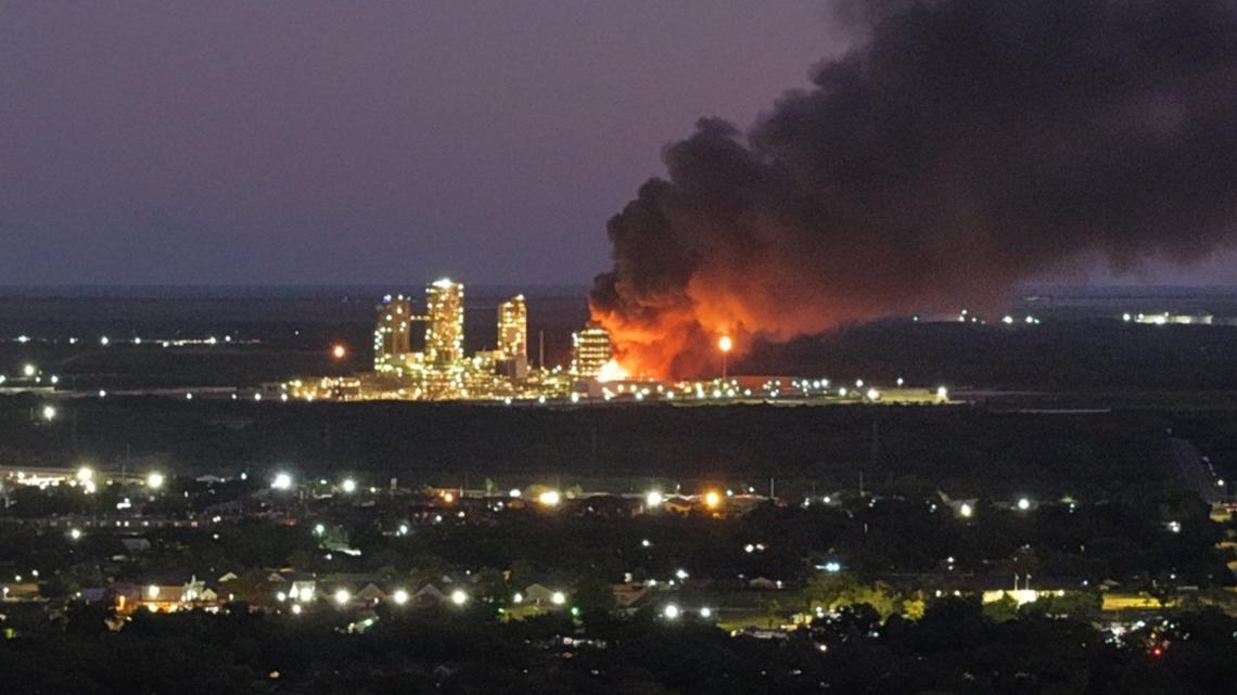 Fire erupts at one of Texas' largest chemical plants | kvue.com