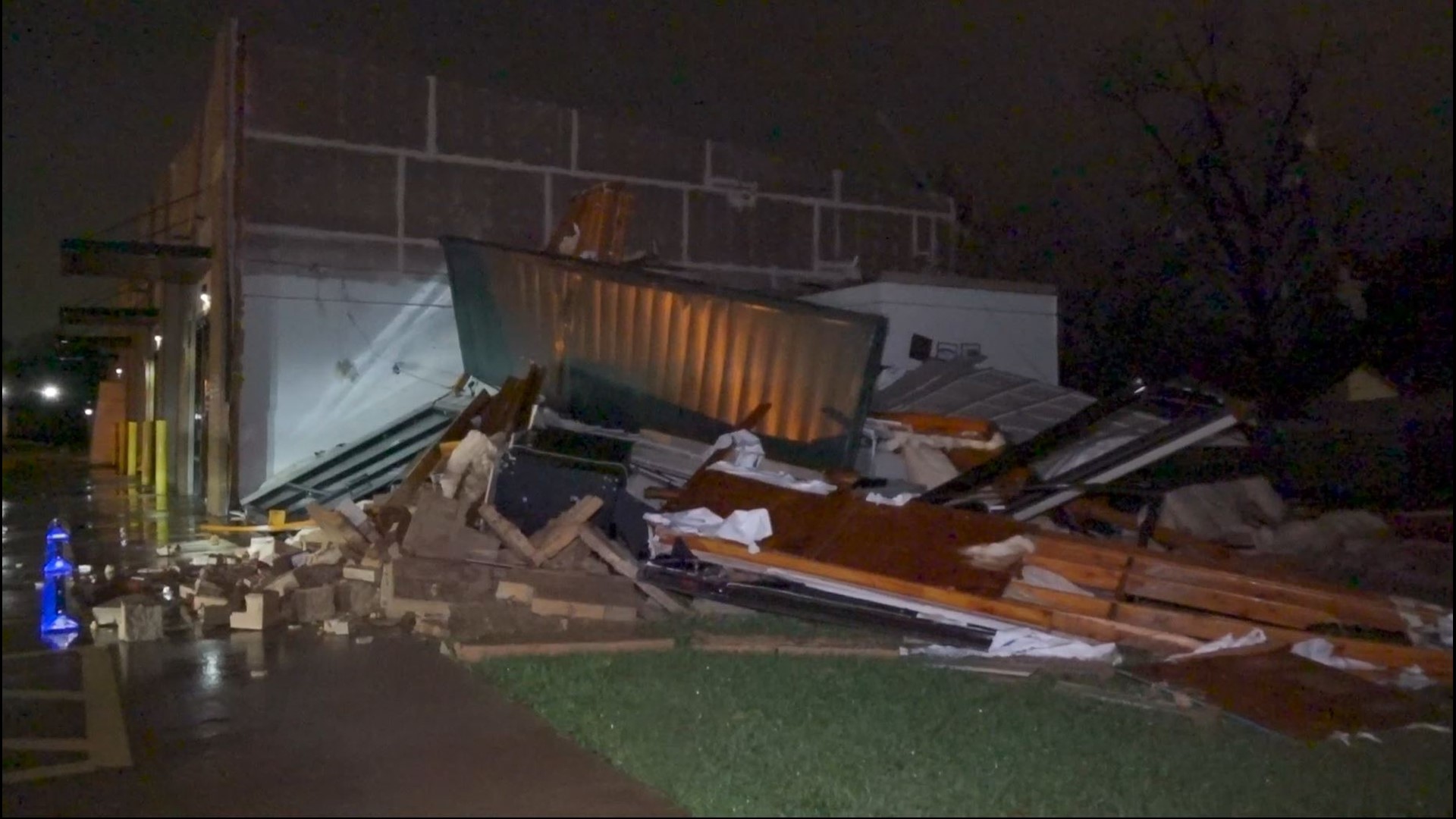 Houston weather: Suspected tornado destroys buildings in Humble | kvue.com