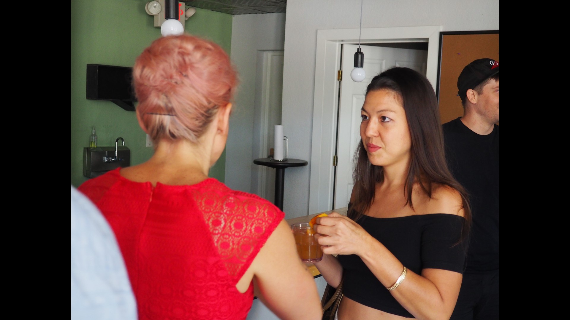 Sip mocktails at Sans Bar, Austin's sober bar | kvue.com
