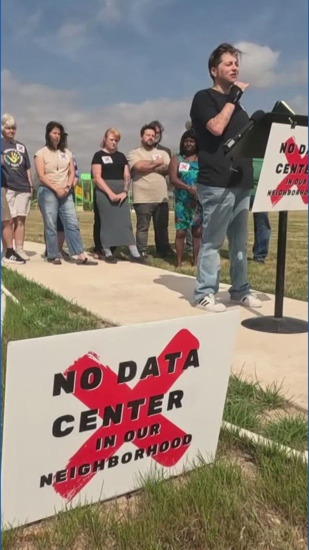 Taylor residents protest new data center plan ahead of city council ...