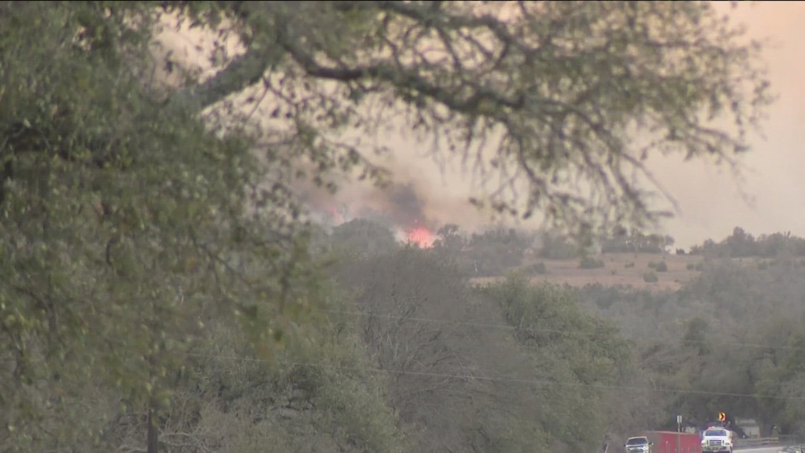 Crabapple fire swells to 9,500 acres, only 40% contained | kvue.com