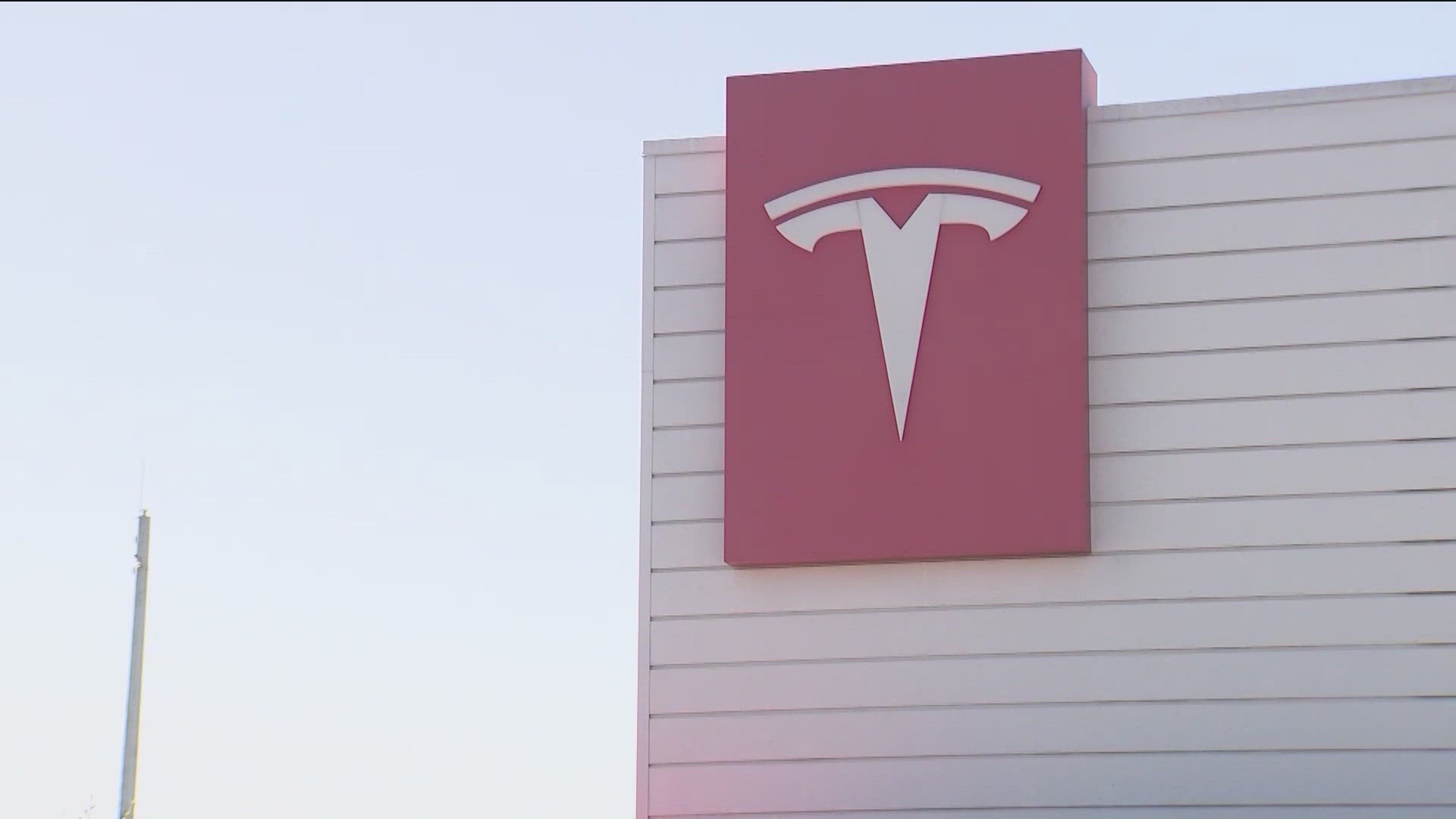 Tesla's Austin HQ faces $1B appraisal cut, lawsuit looms | kvue.com
