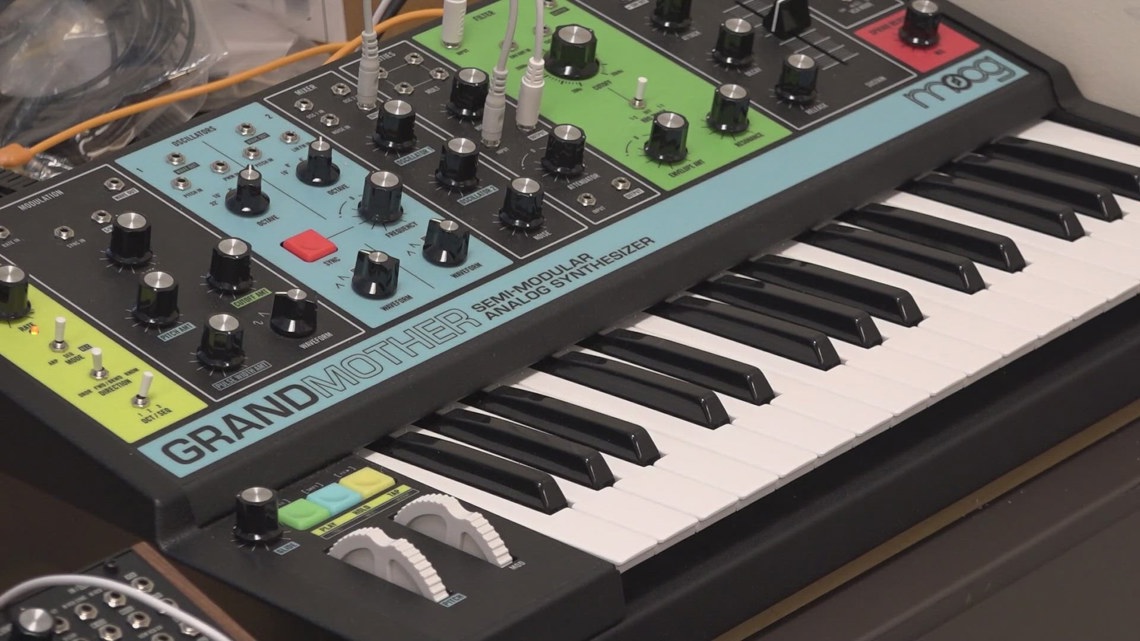 Blind students find confidence and independence through music at North ...