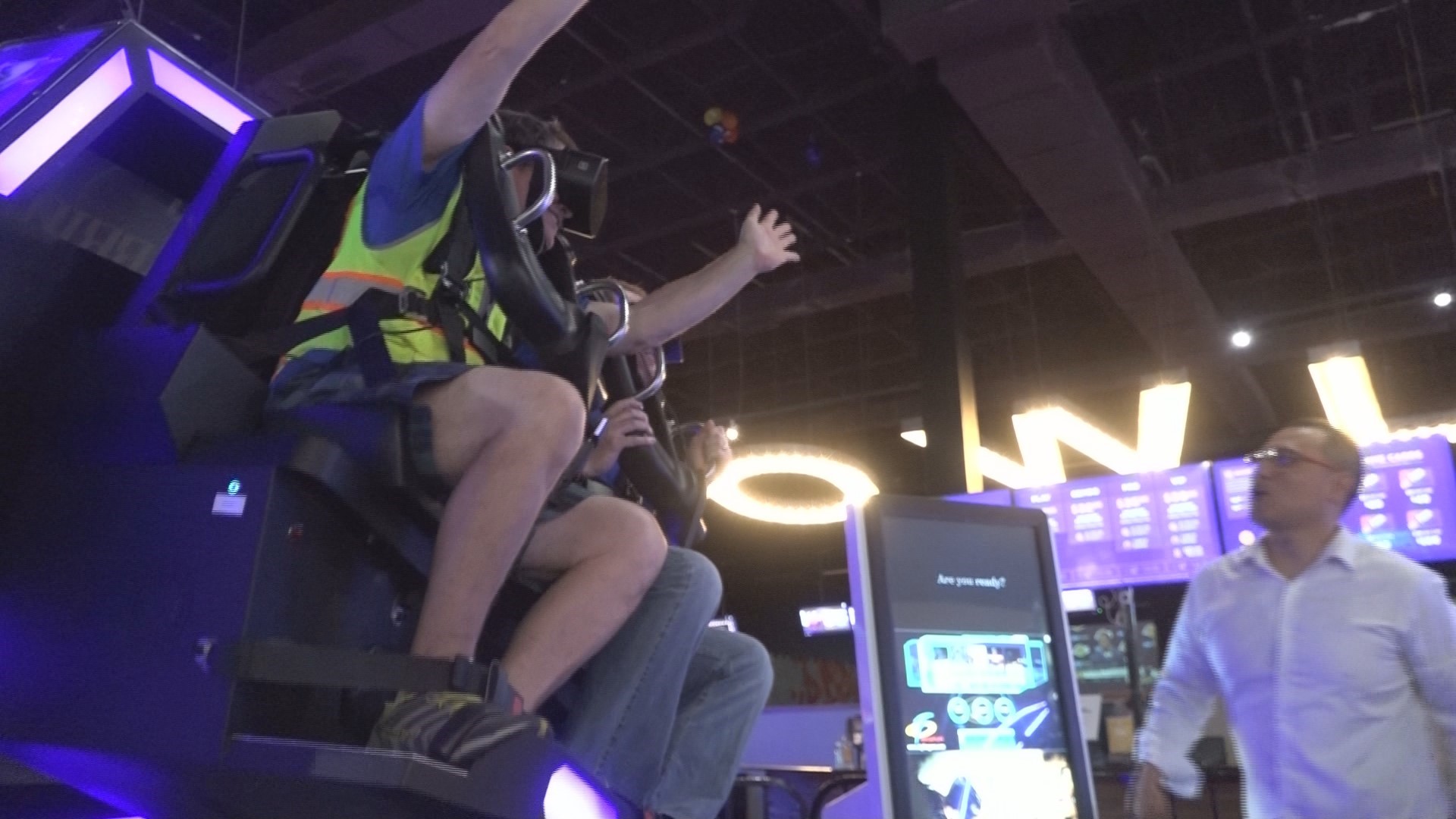 Team Daybreak gives new virtual reality roller coaster at Austin's Park ...