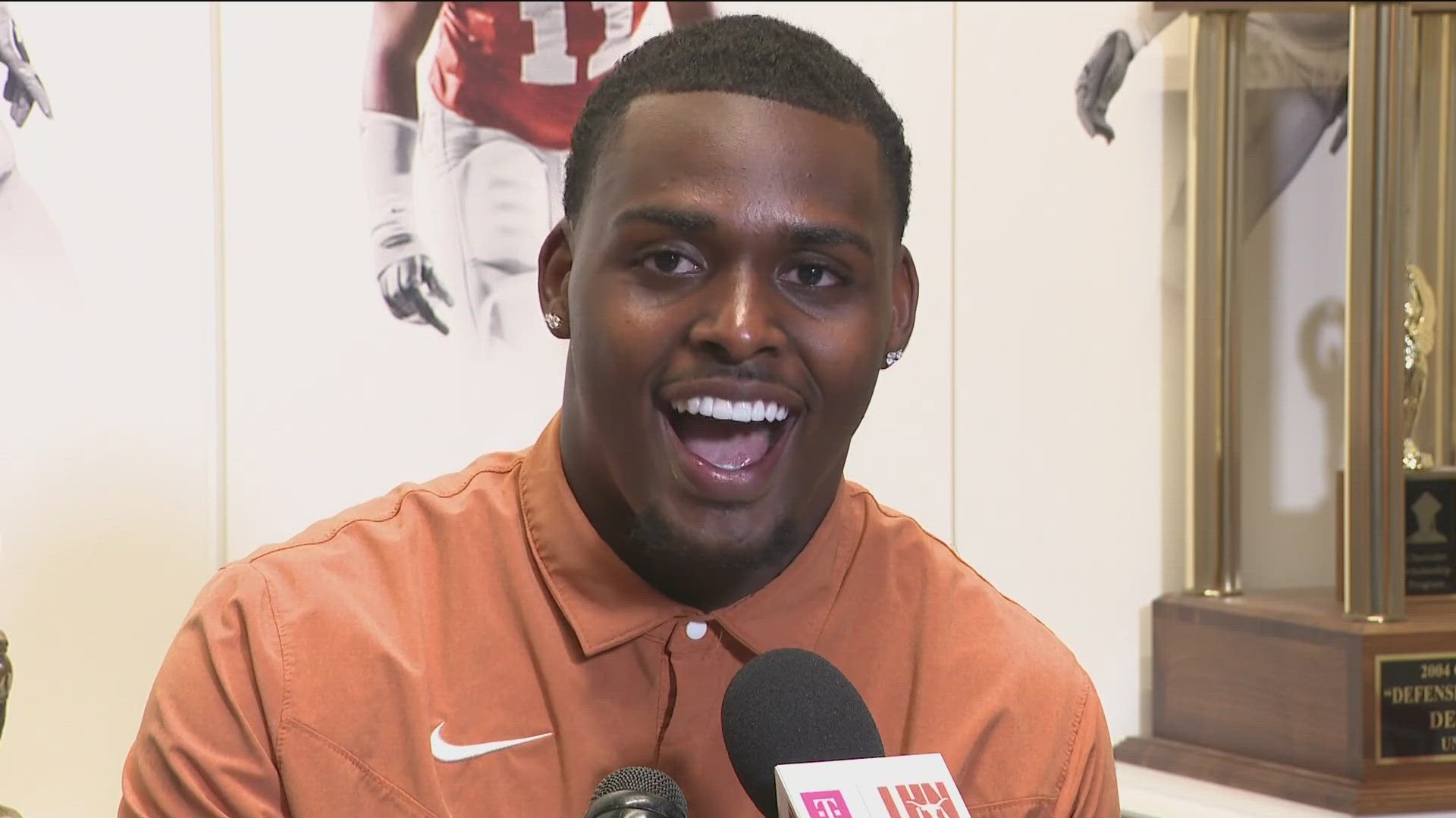 CJ Baxter and Arch Manning's daily rivalry fuels Texas team spirit ...