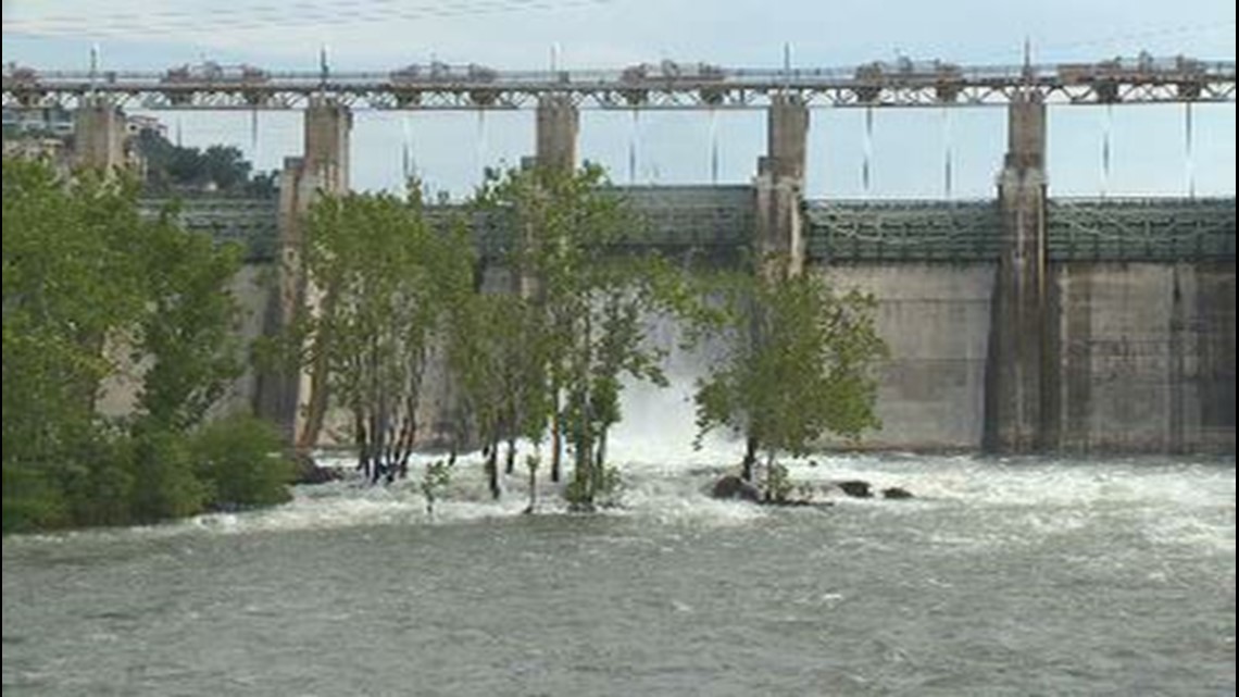 LCRA opens second floodgate at Buchanan Dam, closes lakes | kvue.com