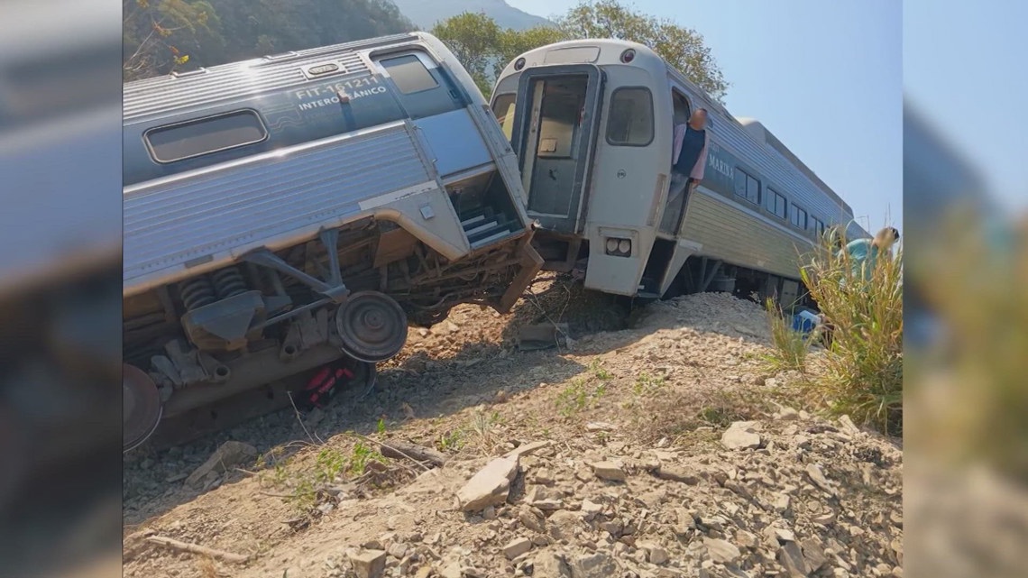 Victims' families demand answers in deadly Mexico train crash as ...