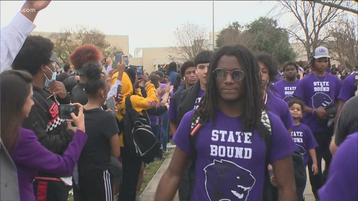 LBJ falls in history-making state title game | kvue.com