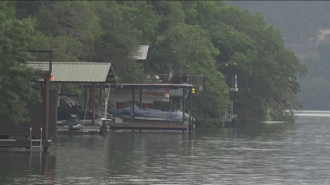 Austin woman sentenced for embezzling nearly $300K from Killeen Housing ...