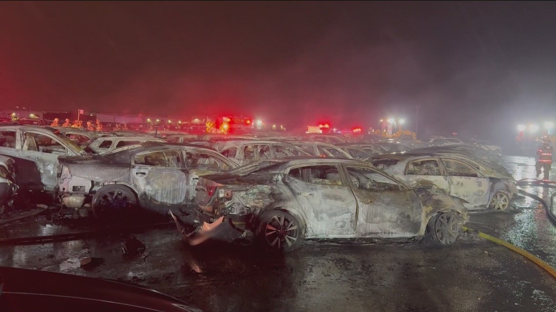 Nearly 60 cars involved in large-scale North Texas fire on Christmas ...