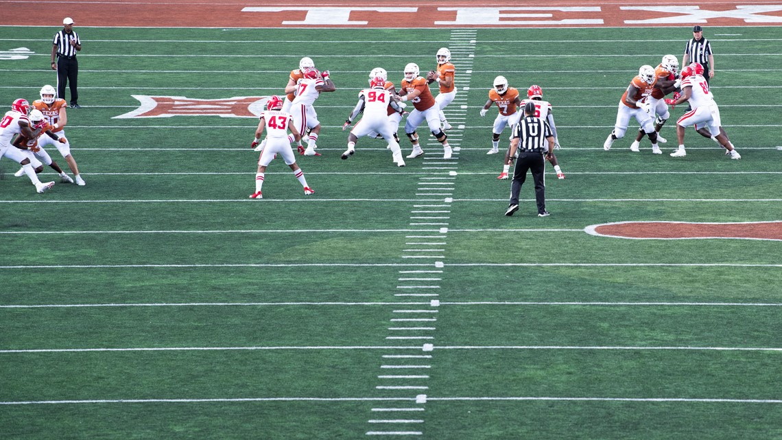 UT Austin plans to re-introduce grass at DKR, report says | kvue.com