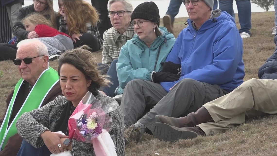 San Marcos community holds prayer vigil for Goodnight Middle School ...