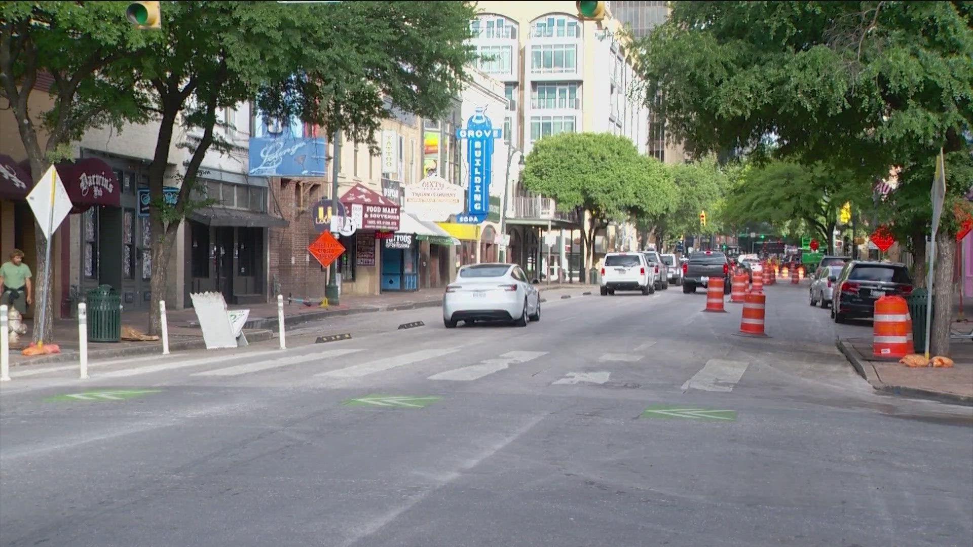 Push to convert one-way streets into two-way in Downtown Austin | kvue.com