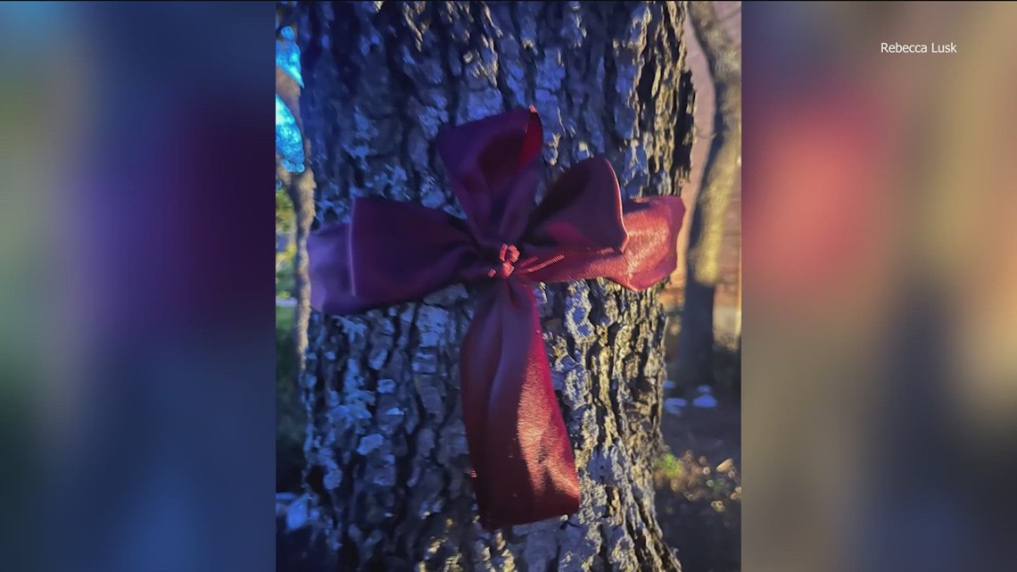 Austin neighbors tie maroon ribbons to honor shooting victims | kvue.com