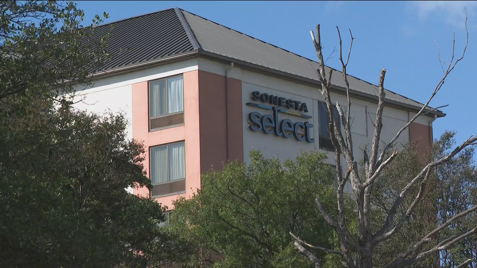 Workers at Sonesta Select Austin North claim they're being exploited ...
