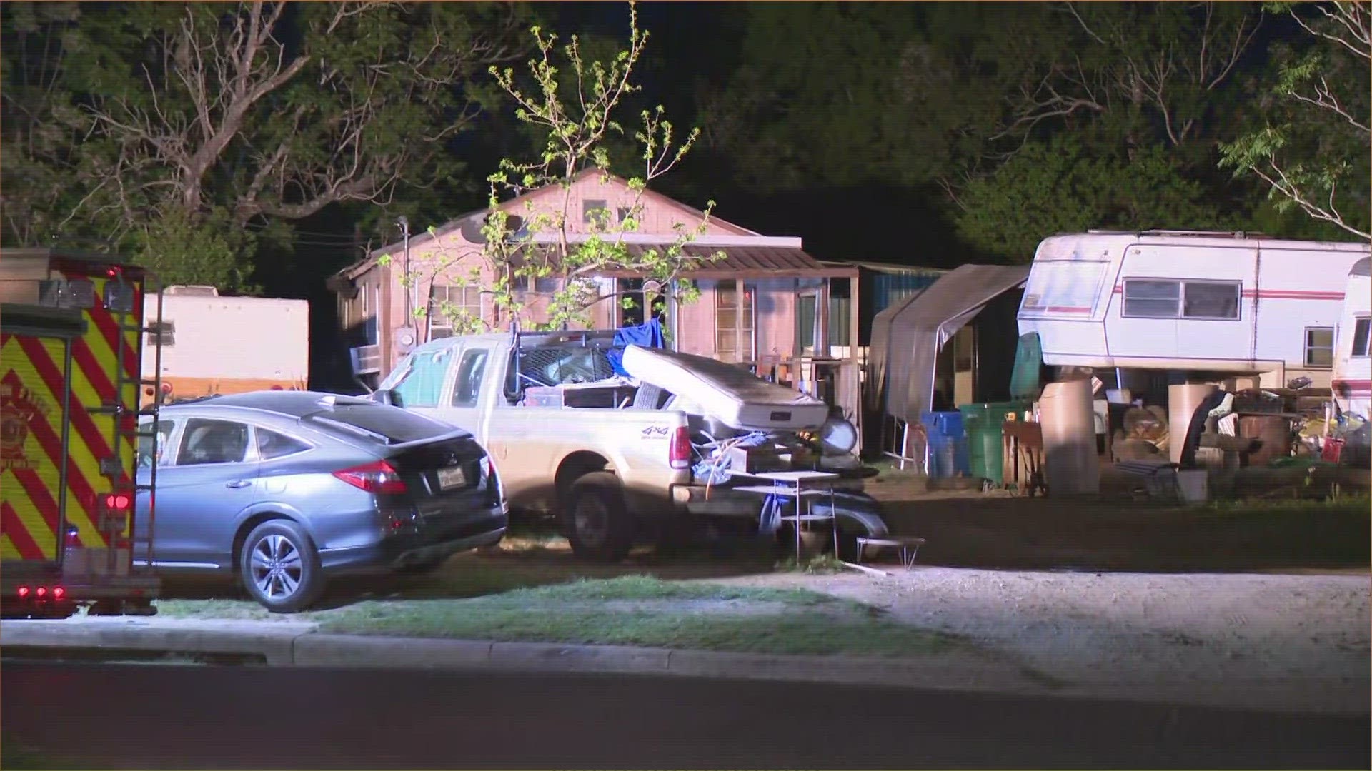 Heavy police presence in Elgin | kvue.com