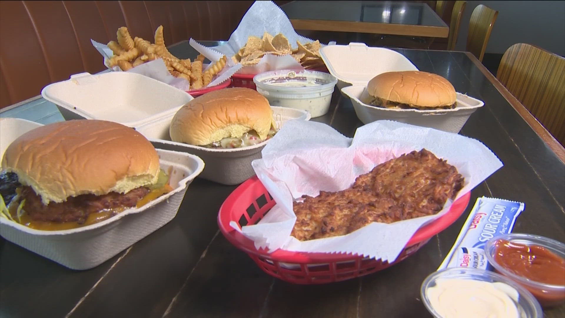 JewBoy Burgers brings unique flavors to Austin | kvue.com