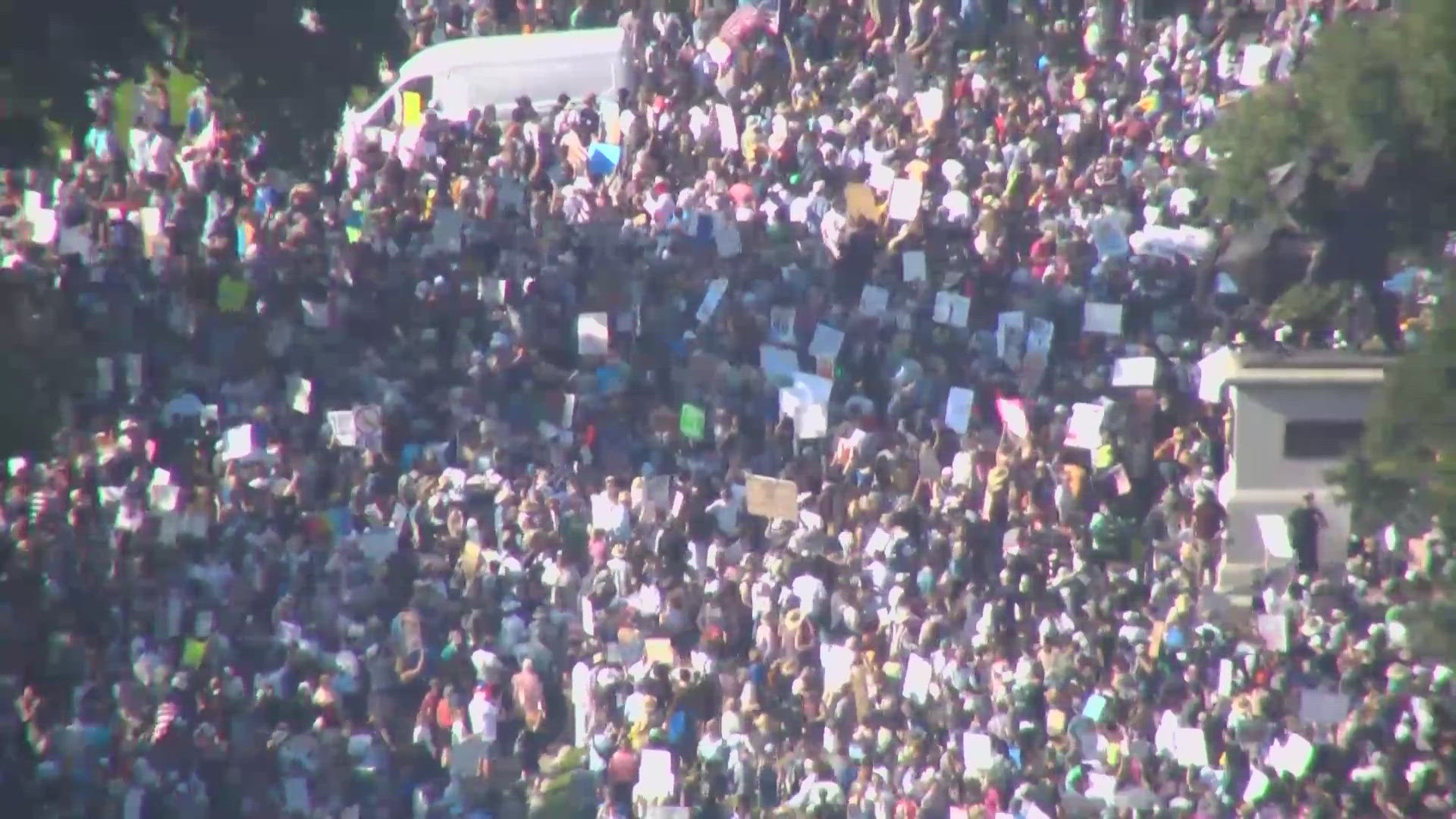 'No Kings' protest underway at Texas Capitol | kvue.com
