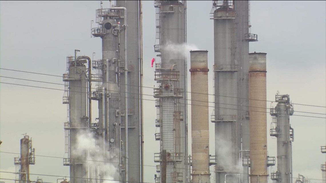 A plan for Texas to build its own power plants could cost $7 billion ...