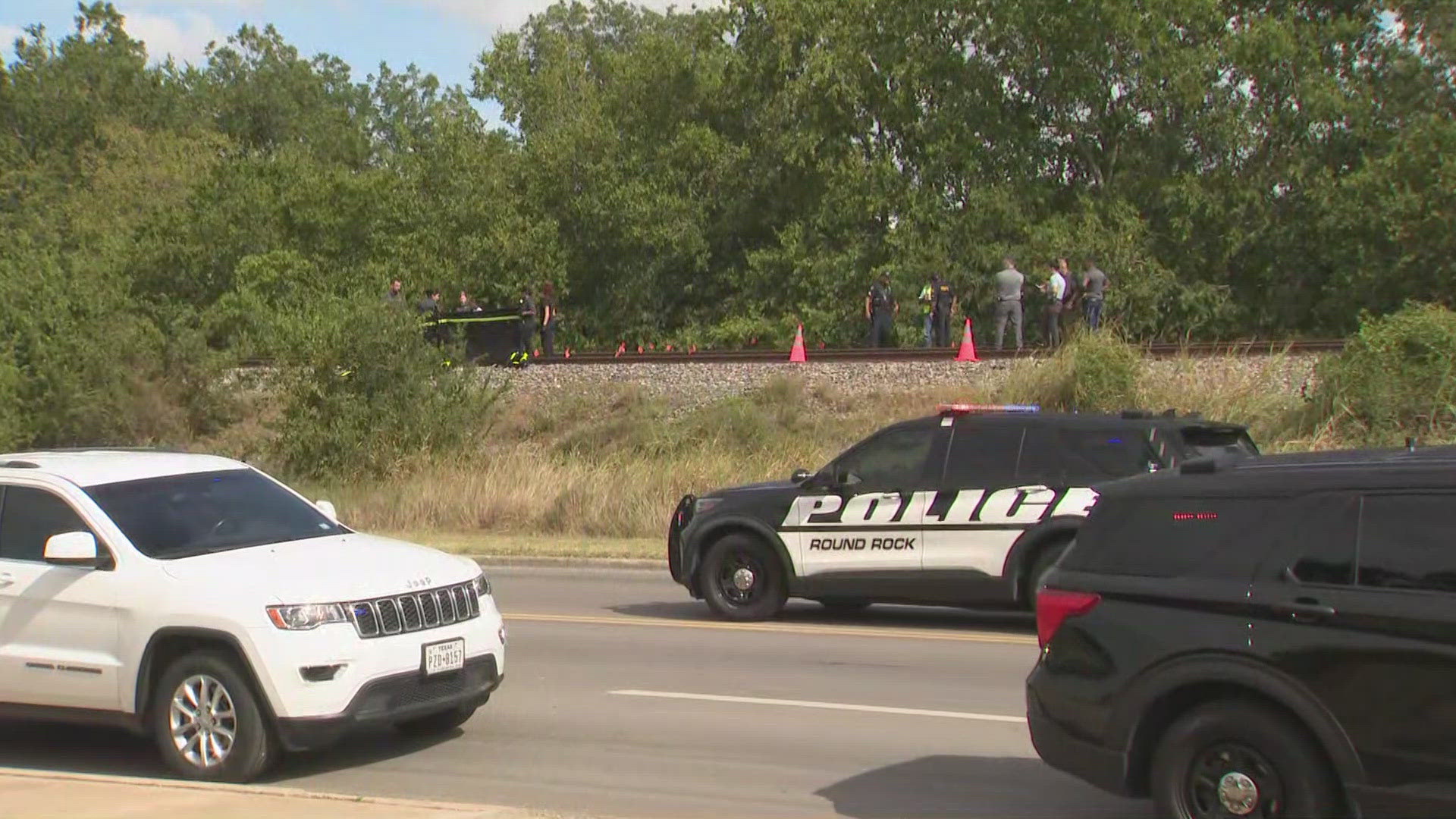 Round Rock police investigating after dead body found near I-35 | kvue.com